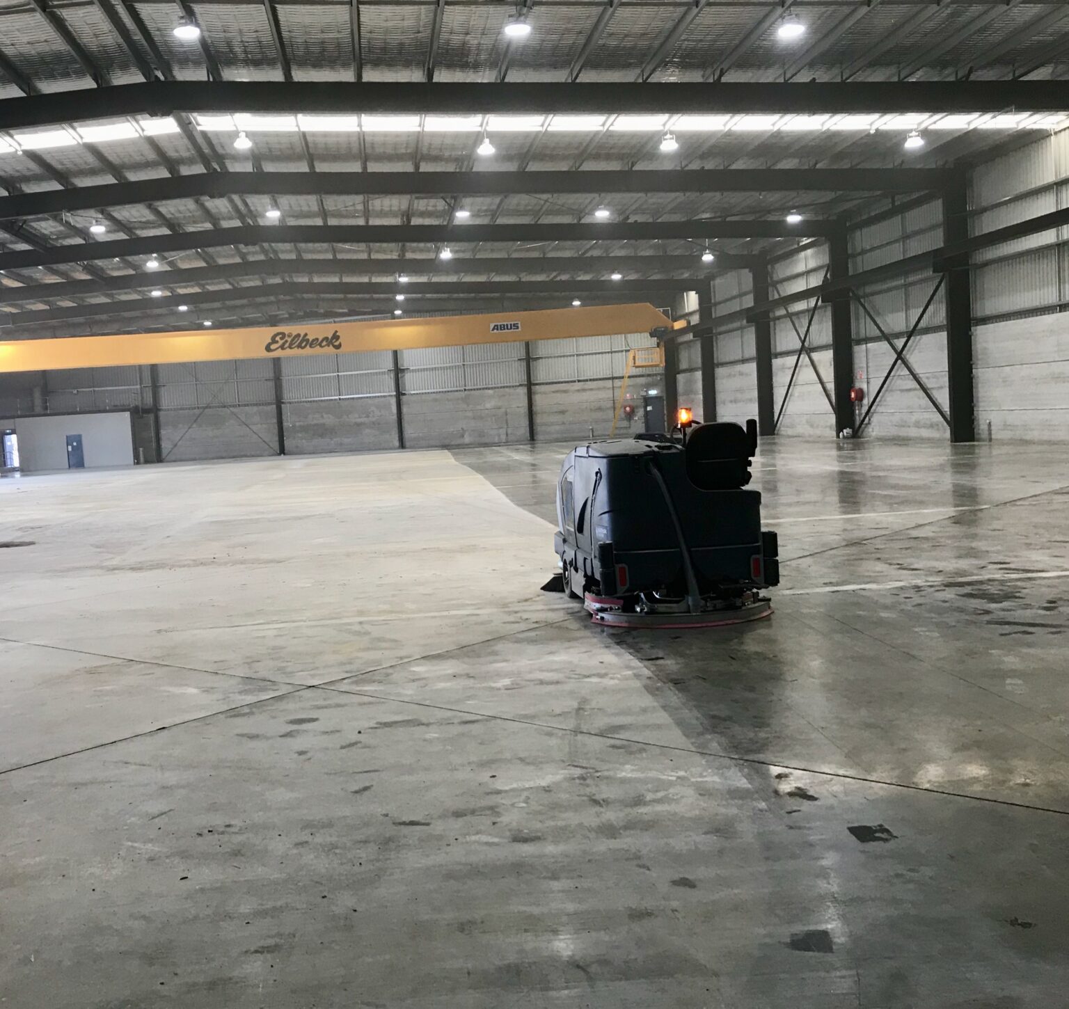 Warehouse Scrubbing Sydney | Floor Scrubbing Experts